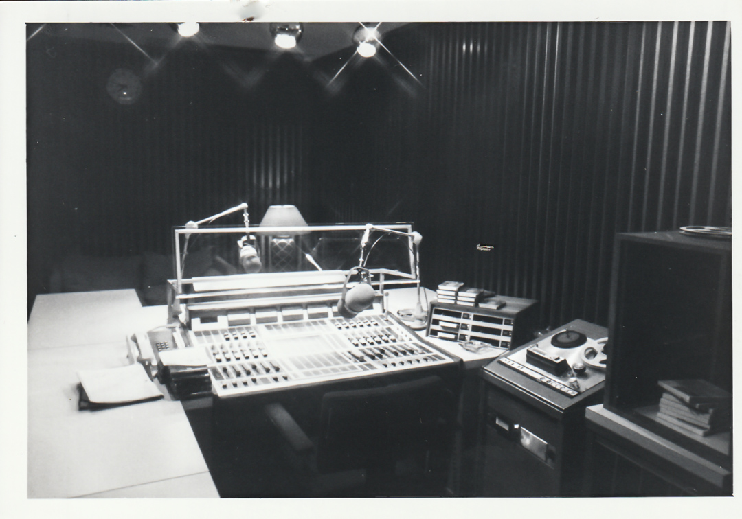 Big 8 Radio - Classic Hits From The Motor City!